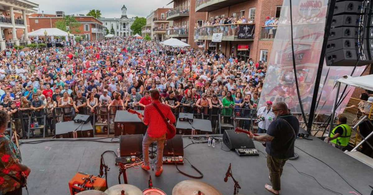 Summer Weekend Activities in Mississippi: Markets & Music