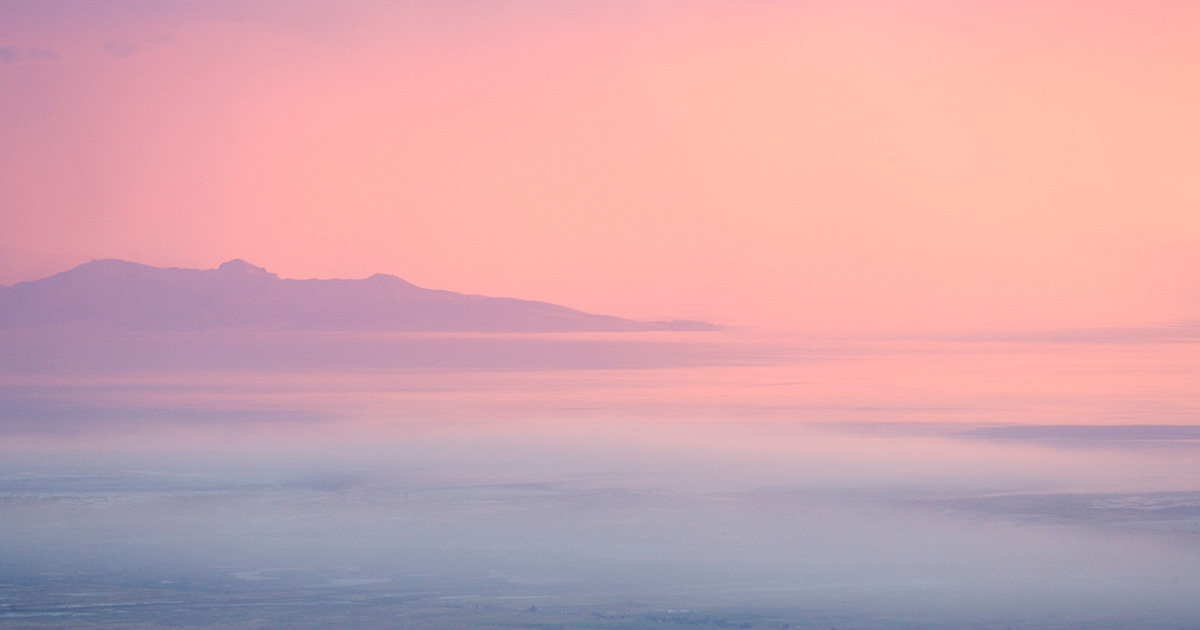 Utah's Great Salt Lake Has Two Visibly Distinct Colors