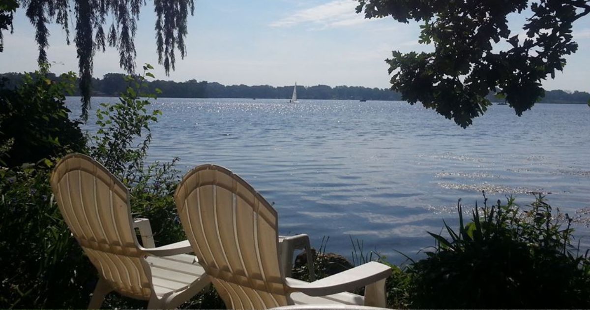 Spend Time On The 15 Chain O'Lakes in Illinois
