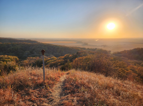 18 Best Hikes In Iowa: Top-Rated Hiking Trails To Visit