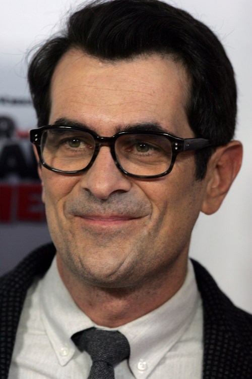 These 6 Celebrities Hail From Some Of Oregon's Small Towns