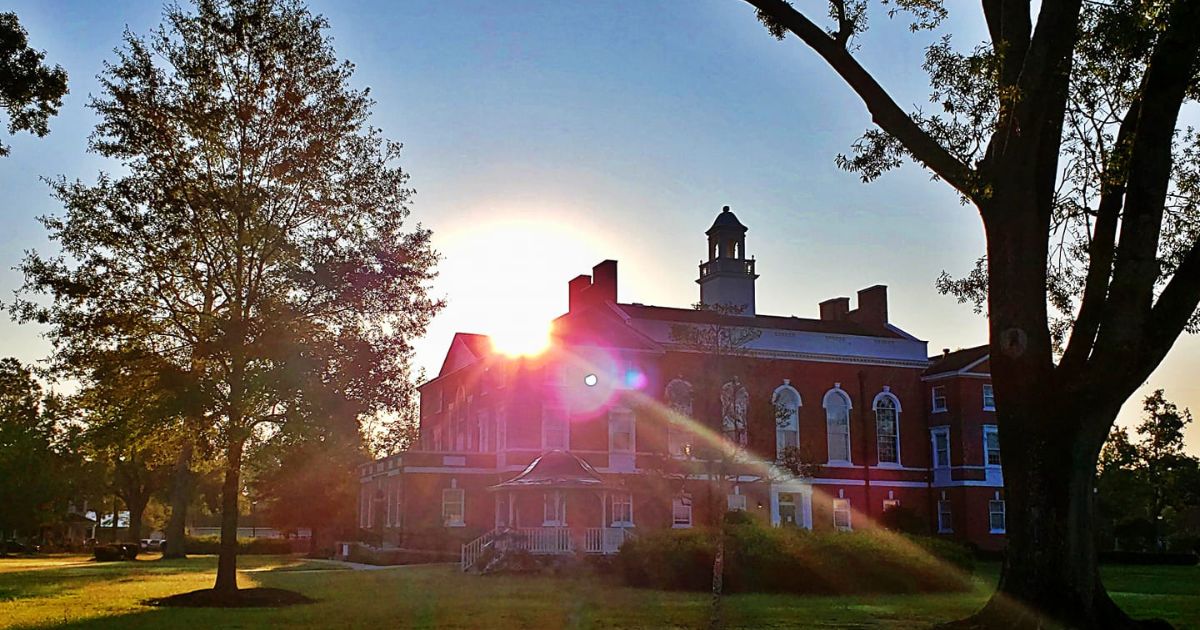Go Off The Beaten Path In North Carolina: Visit Burgaw