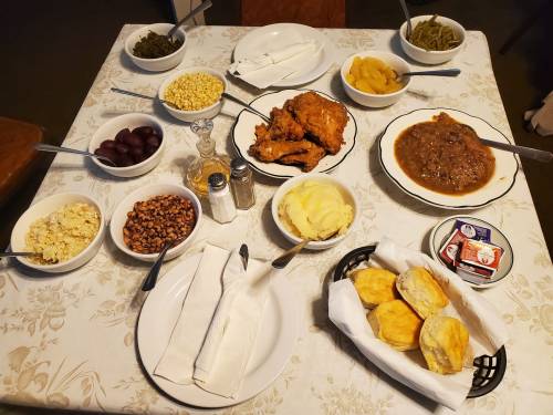 Julia's Talley House: Best Fried Chicken In Troutman, NC