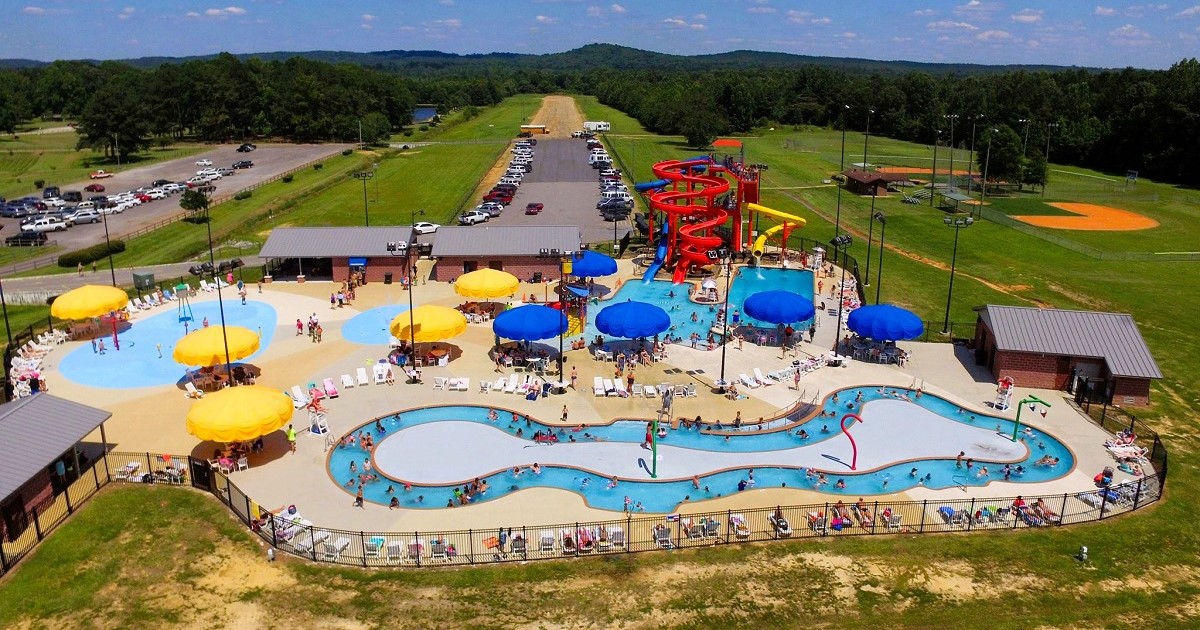 Hidden Water Park In Fayette Alabama: Fayette Aquatic Center