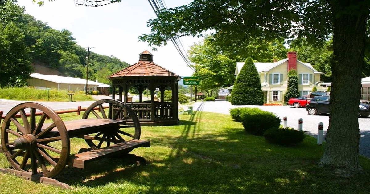 Koolwink Motel: Best Retro Hotel In Romney, West Virginia