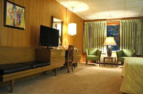 Koolwink Motel: Best Retro Hotel In Romney, West Virginia