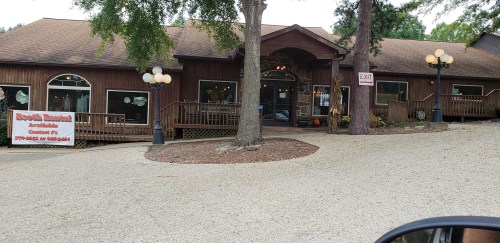 Quaint Shopping Village in Arkansas: The Country Village, Star City