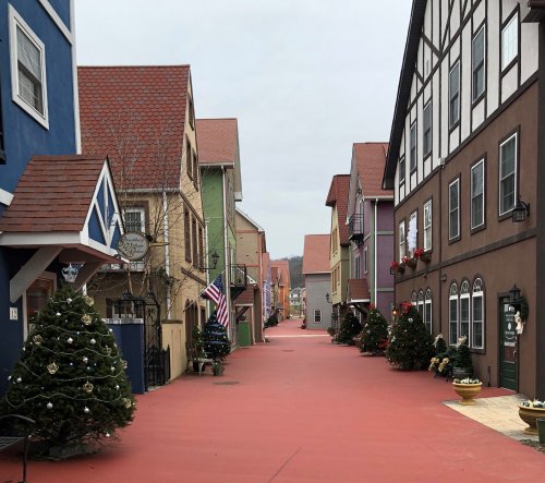 German towns in Pennsylvania: Stoudtburg Village In Adamstown