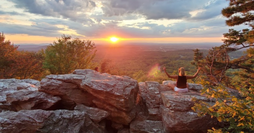 Bear's Den: Little-Known Hiking Destination In Virginia