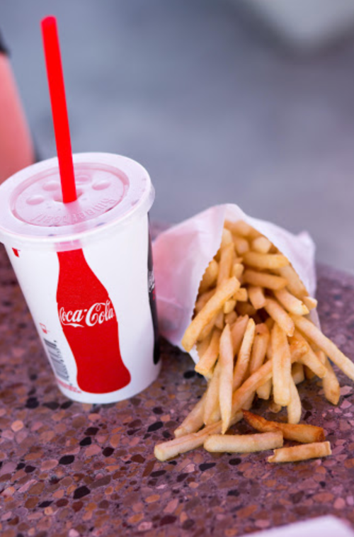 Route 66 Dog Haus: Iconic Arizona Hot Dog Drive-Thru
