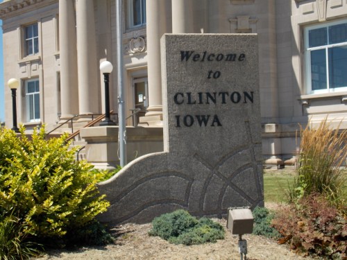 Things To Do In Clinton, Iowa Along The Great River Road