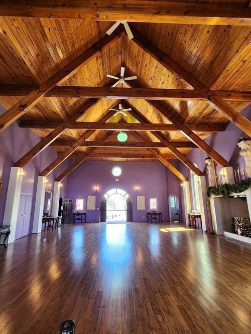 Castle In Helen, Georgia: Visit The Renaissance Uhuburg Castle