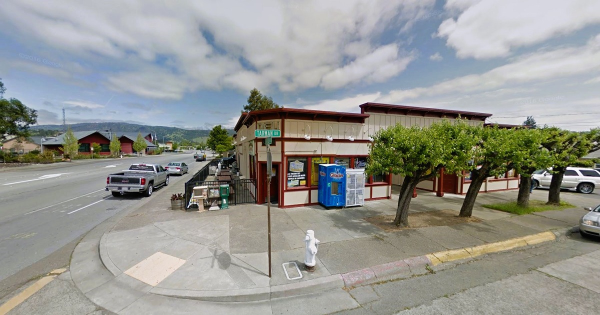 Los Pinos Deli Market: Old-School Deli In Cloverdale NorCal