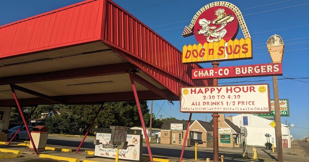 Iconic Arkansas Drive-In: Dog 'N Suds Restaurant In Paragould