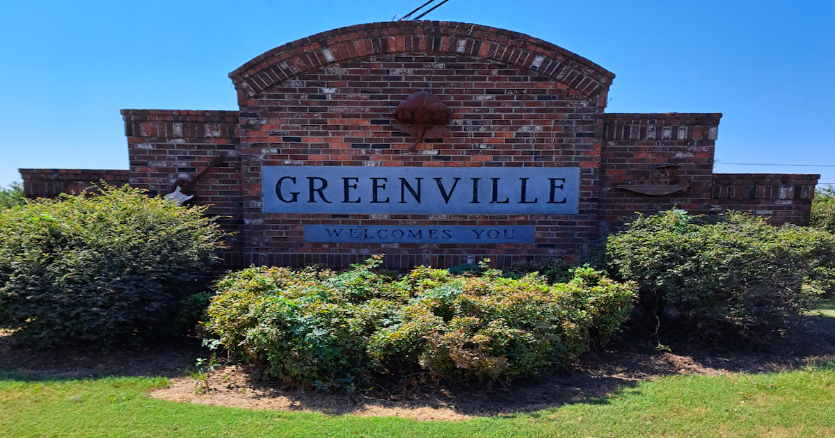 For More Than 40 Years, This Charming Town Has Hosted The Longest ...