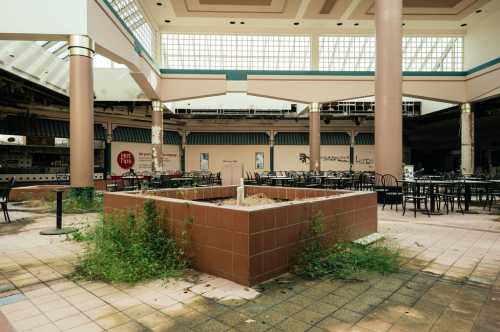 Montgomery Mall Is A Fascinating Abandoned Place In Alabama