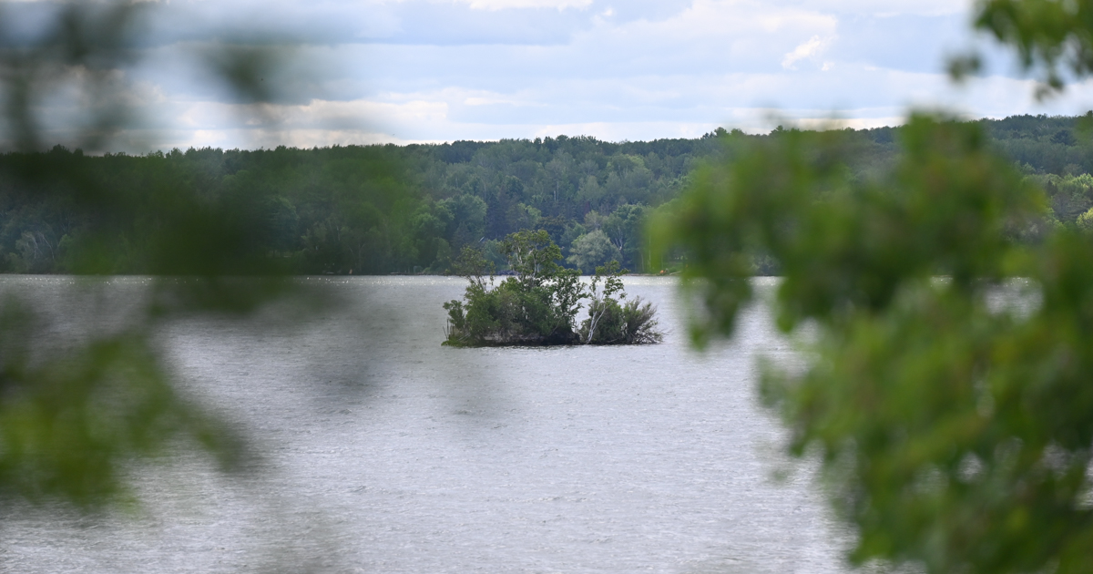 The Wisconsin Lakefront Trail That Holds A Long Forgotten Secret Of The ...