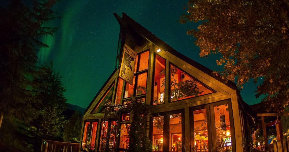 One Of The Best Restaurants In Alaska Is Hiding In This Small Town