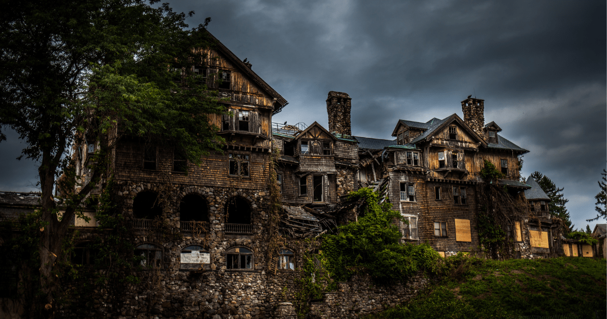 The Most Haunted Places in the US Will Give You Nightmares