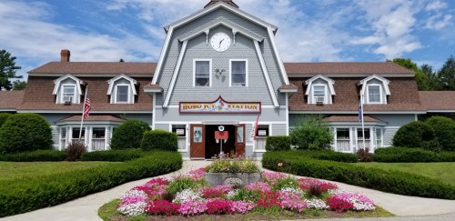 All Aboard The Hobo Railroad For A NH Foliage Train Ride