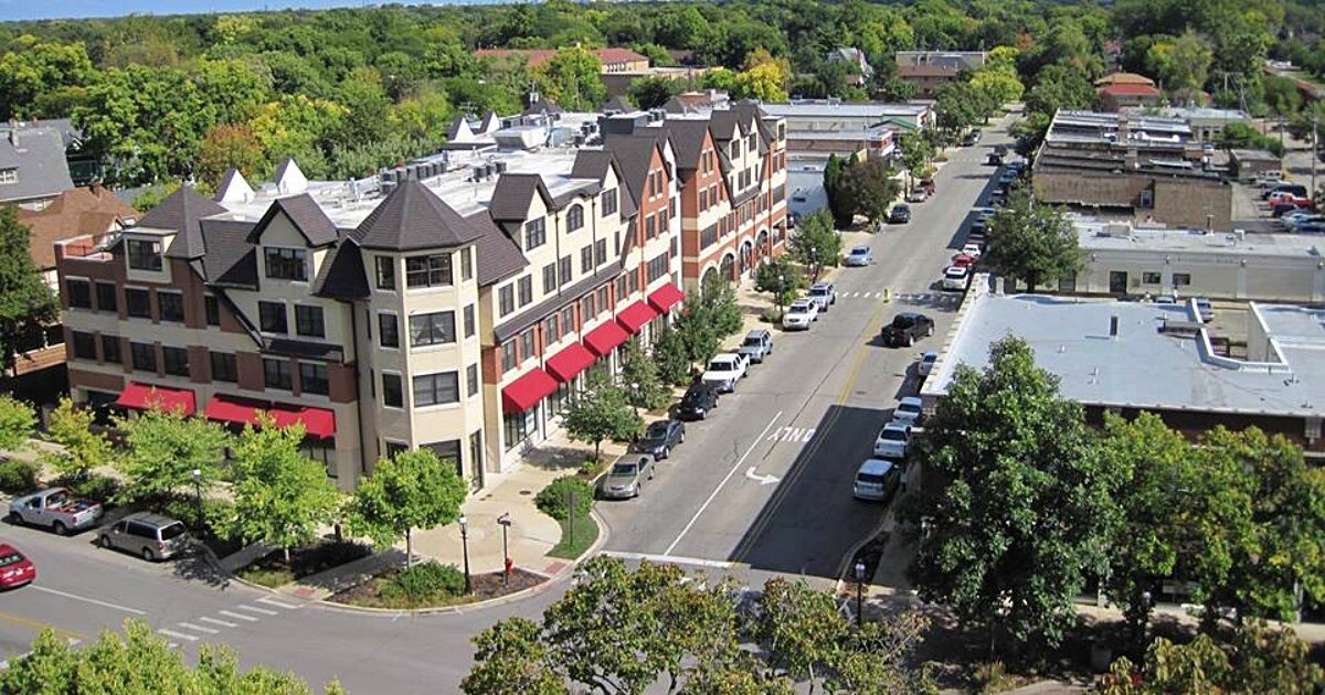 This Stunning European-Inspired Village In Illinois Is The Perfect ...