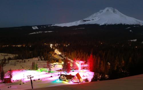 The 15 Best Things To Do In Oregon In Winter