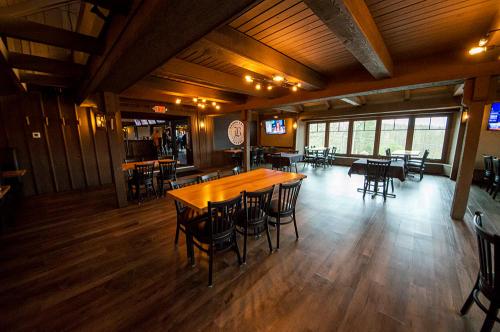 Brown Barn Tavern Is A Rustic, All-American Gastropub In Ohio