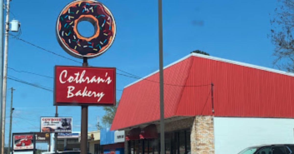 The Glazed Donuts From Cothran’s Bakery In Alabama Are So Good, They ...