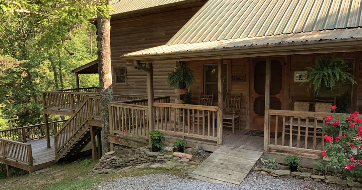 This Alabama Cabin Is A Secluded Retreat That Will Take You A Million ...