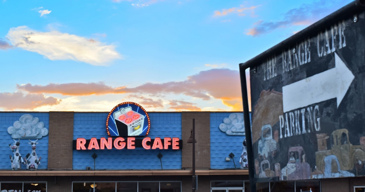 The Range Cafe: Green Chile Apple Pie In New Mexico