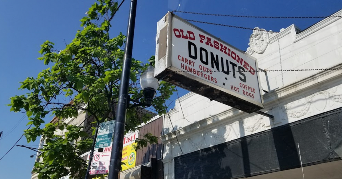 Old Fashioned Donuts: Best Glazed Doughnuts In Chicago, Illinois