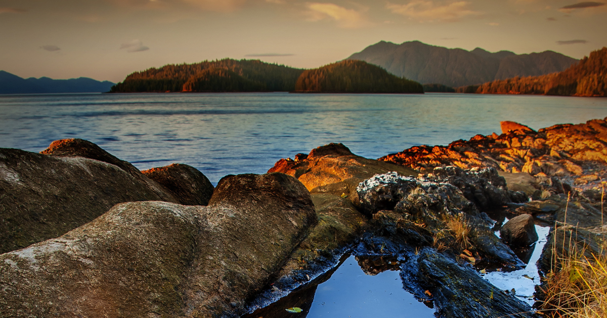 The Small Town in Alaska That Comes Alive in Fall