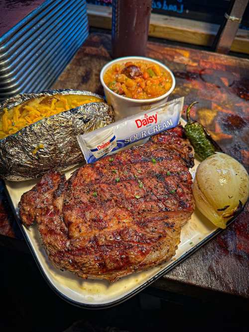 Biggest Chicken-Fried Steak In Texas: The Wagon Wheel