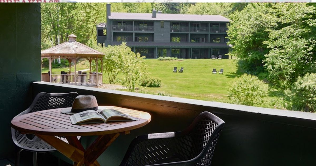 Journey Back To The ’70s At This Retro Lodge, One Of Vermont’s Newest ...