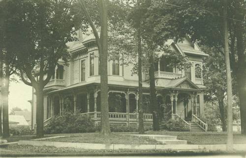 Explore The William G. Thompson House Museum & Gardens