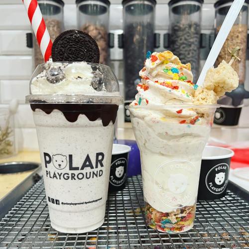 Polar Playground Spins Cotton Candy Art In Huntington Beach, CA