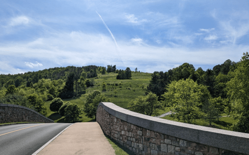 The Saunders-Monticello Trail In Charlottesville Is A Lovely Hike