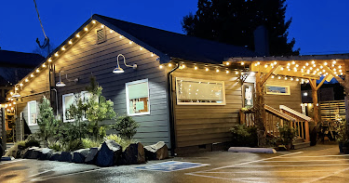 Wanda's Cafe + Bakery: Small Town Restaurant In Oregon
