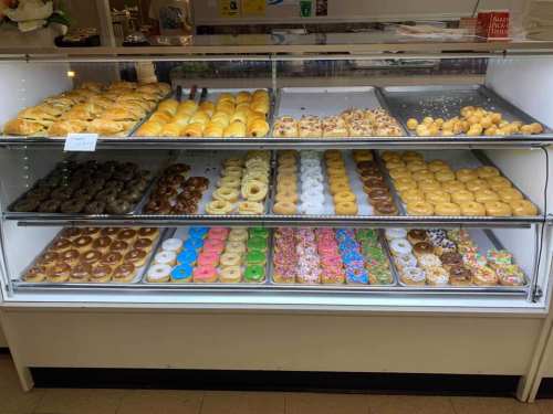 Best Donut Shops Near Greenville: Lickin' Good Donuts