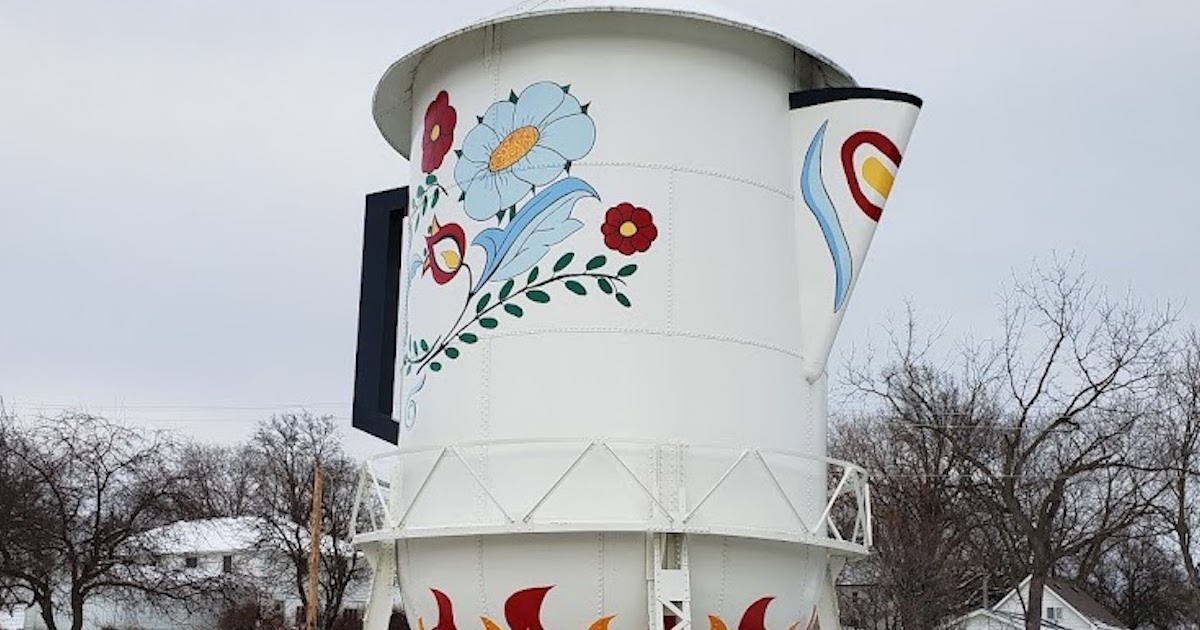 Explore Swedish Heritage At This Roadside Attraction In Iowa