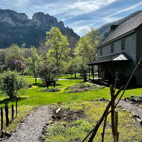 The Scenic Sites Homestead At Seneca Rocks In West Virginia
