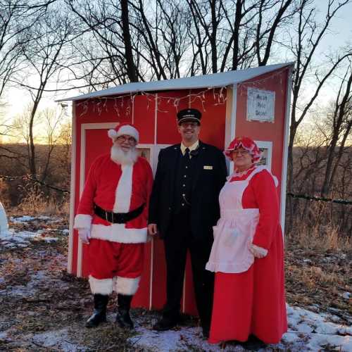 The 7 Best Christmas Towns In Iowa