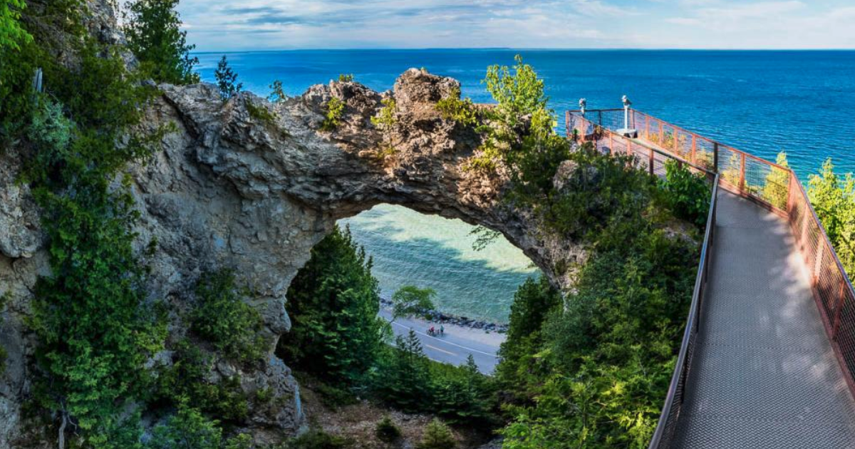 15 Natural Wonders In Michigan That Defy Explanation