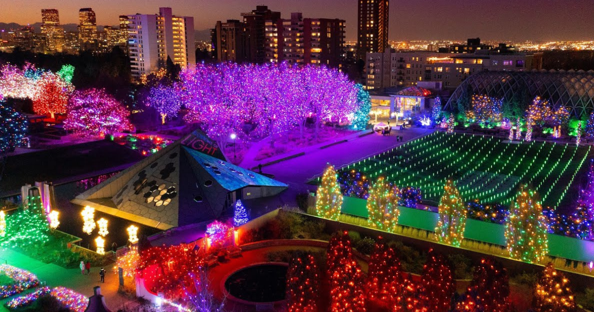 9 Christmas Light Displays In Colorado That Are Pure Magic