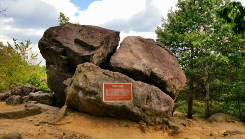 15 Natural Wonders In Connecticut That Defy Explanation