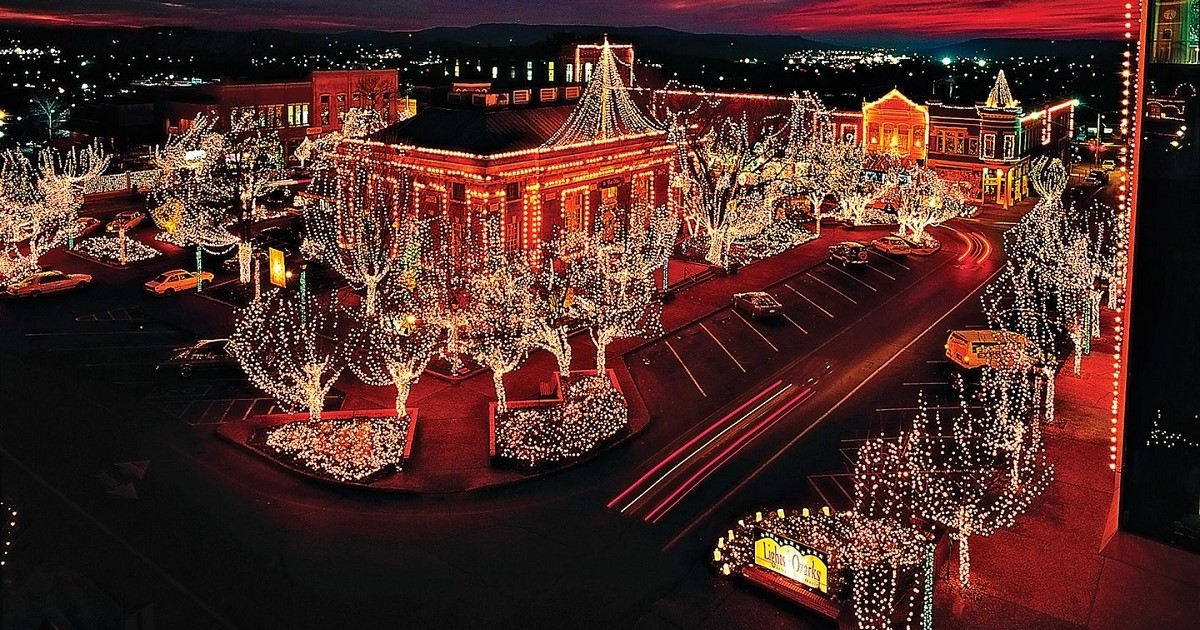 7 Christmas Towns In Arkansas That Will Fill Your Heart With Holiday Cheer