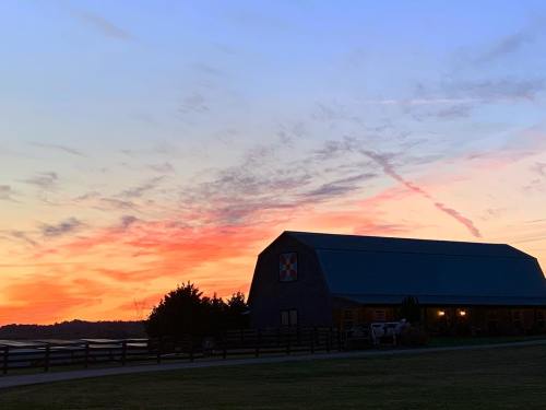 Eat, Tour, And Shop At Sweetwater Valley Farm In Philadelphia TN