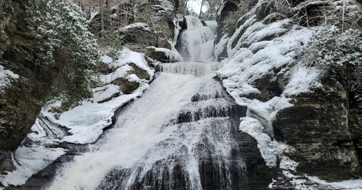 The Natural Wonder In Pennsylvania That Becomes Even More Enchanting In ...