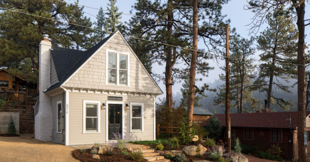 This Charming Cottage In Colorado Is The Perfect Place For A Relaxing ...