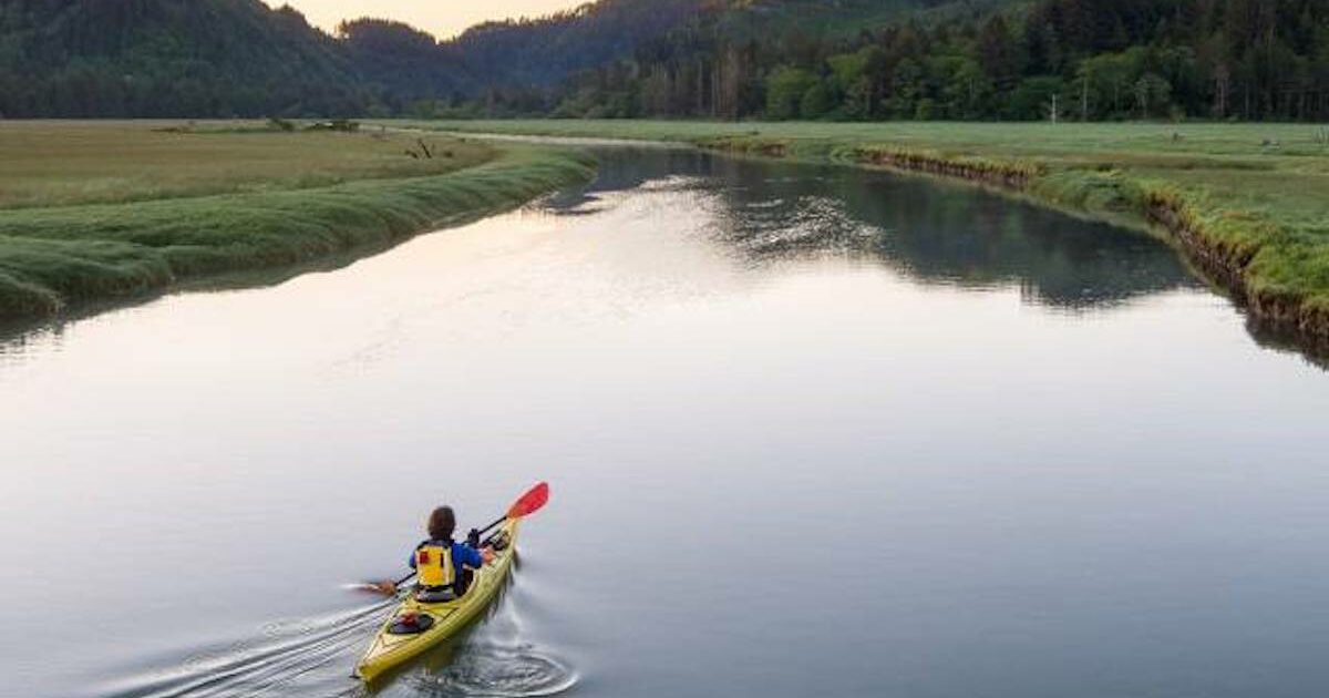 Devil's Lake: A Bucket-List-Worthy Coastal Lake In Oregon